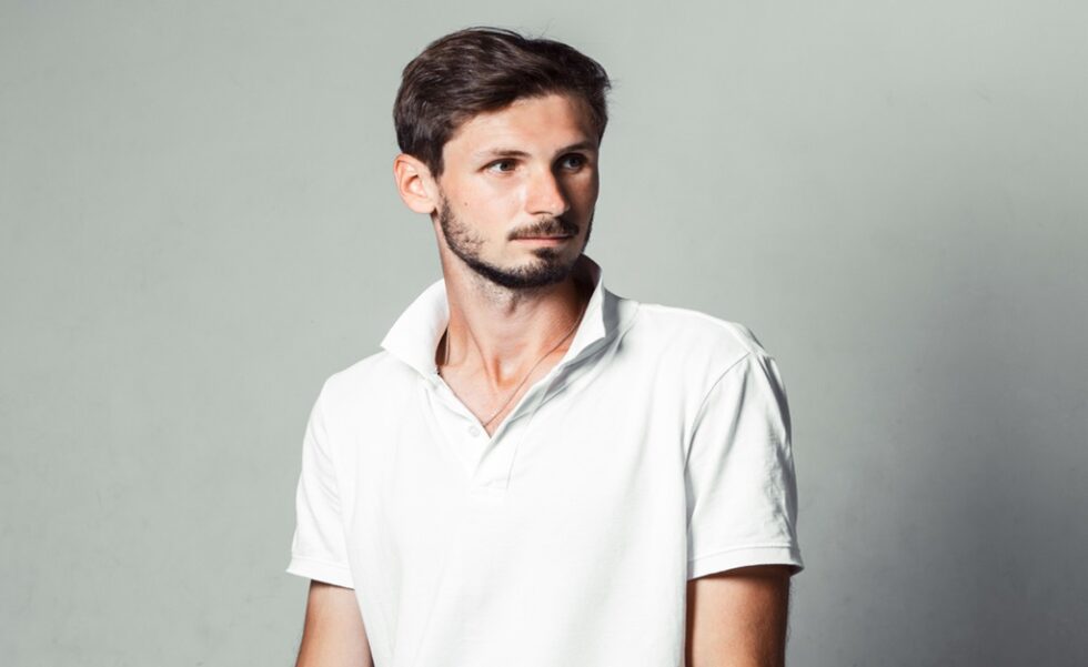 The Best Men's Hairstyles for a Square Head Shape